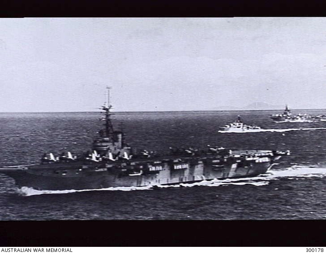 QUEENSLAND. 1953. PORT BOW VIEW OF THE AIRCRAFT CARRIERS HMAS VENGEANCE ...