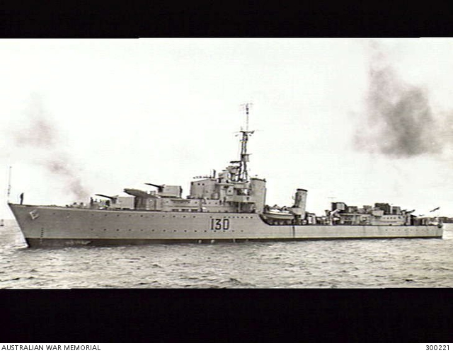 1949-4-4. PORT BOW VIEW OF THE DESTROYER HMAS ARUNTA IN HER FINAL ...