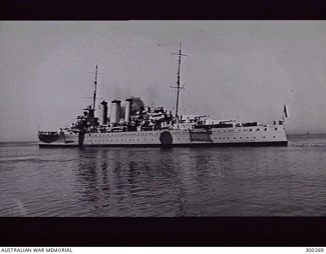 PORT QUARTER VIEW OF THE HEAVY CRUISER HMAS AUSTRALIA (II). THE ...