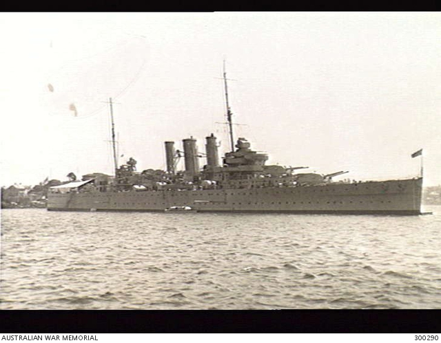 1940-03-19. STARBOARD BOW VIEW OF THE HEAVY CRUISER HMAS AUSTRALIA (II ...