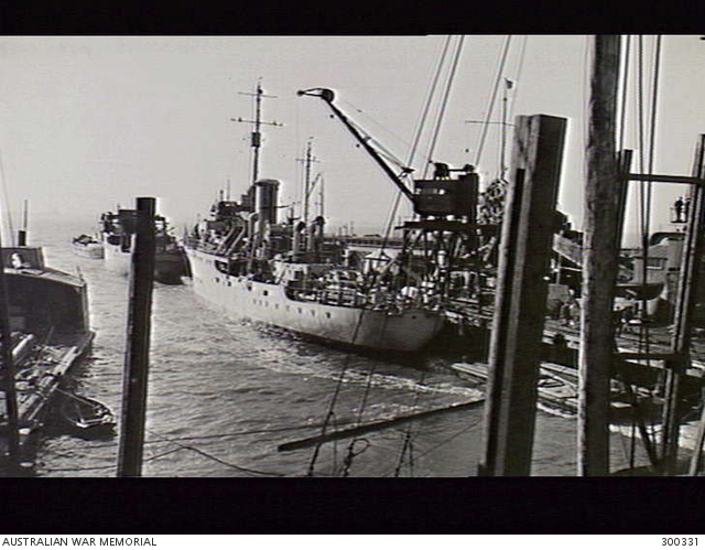 WILLIAMSTOWN, VIC. 1941-08. PORT QUARTER VIEW OF THE CORVETTE HMAS ...