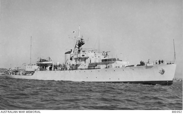 SYDNEY, NSW. C.1961. STARBOARD SIDE VIEW OF THE FORMER FRIGATE HMAS ...