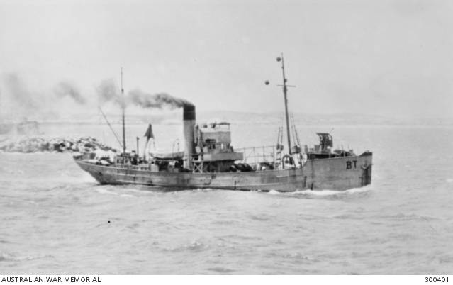 STARBOARD SIDE VIEW OF THE AUXILIARY MINESWEEPER HMAS Bonthorpe (BT ...