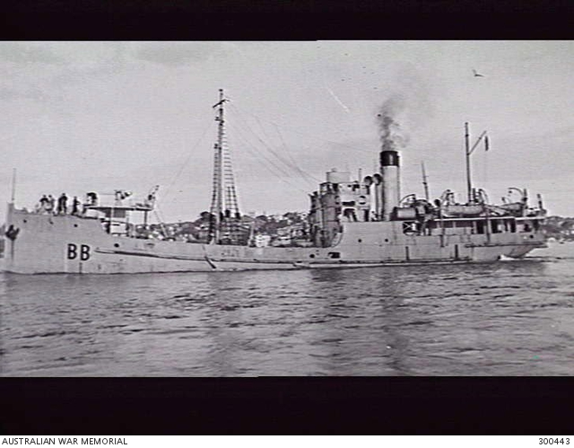 SYDNEY, NSW. PORT SIDE VIEW OF THE AUXILIARY MINESWEEPER HMAS BOMBO ...
