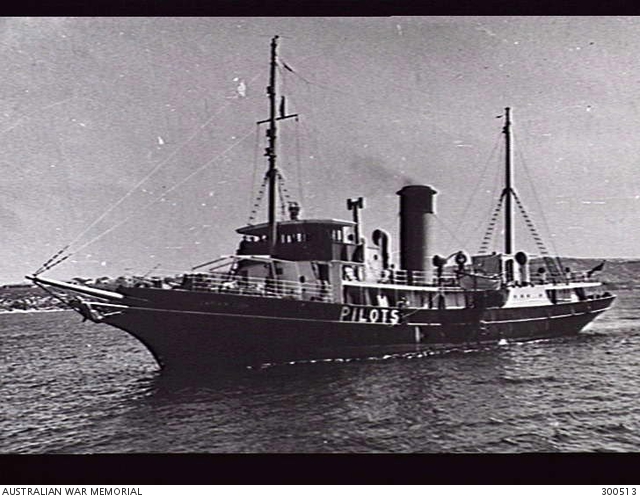 PORT JACKSON, NSW. C. 1951. PORT BOW VIEW OF THE PILOT VESSEL CAPTAIN ...