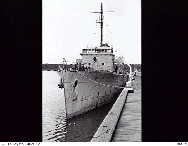 FLINDERS, VIC. PORT BOW VIEW OF THE FORMER CORVETTE HMAS CASTLEMAINE ...