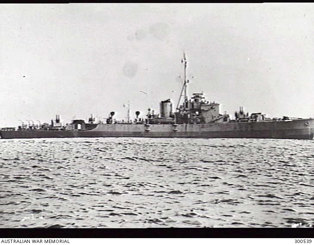STARBOARD SIDE VIEW OF THE FRIGATE HMAS CONDAMINE (K698). THE MAIN ...