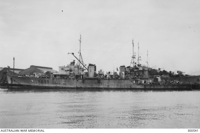 WILLIAMSTOWN, VIC. 1948-11-30. PORT SIDE VIEW OF THE FRIGATE HMAS ...
