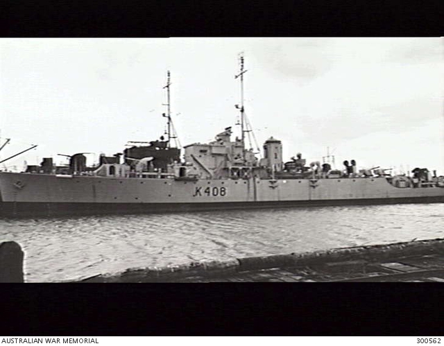 WILLIAMSTOWN, VIC. 1947-01-06. PORT SIDE VIEW OF THE FRIGATE HMAS ...