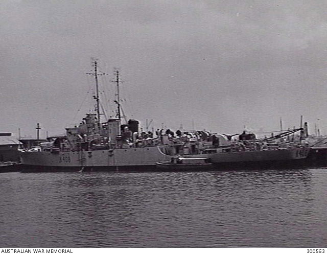 WILLIAMSTOWN, VIC. 1947-04-10. PORT QUARTER VIEW OF THE FRIGATE HMAS ...