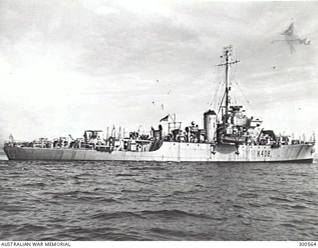 WILLIAMSTOWN, VIC. 1947-04-10. STARBOARD QUARTER VIEW OF THE FRIGATE ...