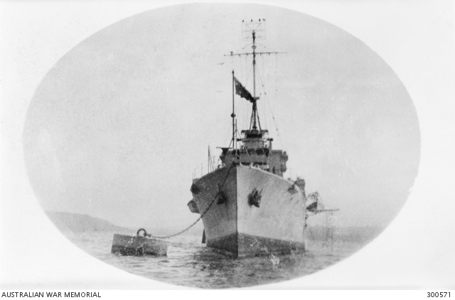 SASEBO, JAPAN. 1947-11-23. BOW VIEW OF THE FRIGATE HMAS CULGOA (K408 ...