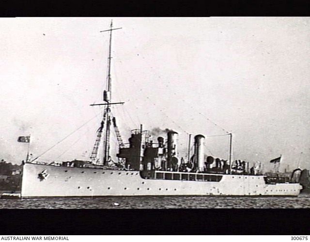 SYDNEY, NSW. 1920. PORT SIDE VIEW OF THE MINEWEEPING SLOOP HMAS ...