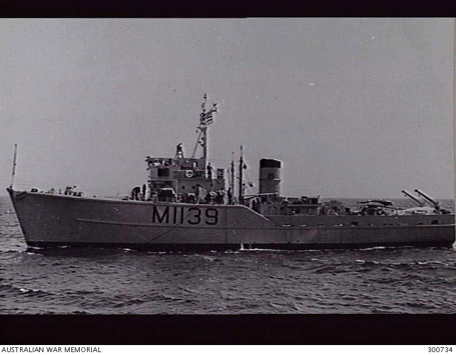 C.1963. PORT SIDE VIEW OF THE MINESWEEPER HMAS HAWK II (EX HMS ...