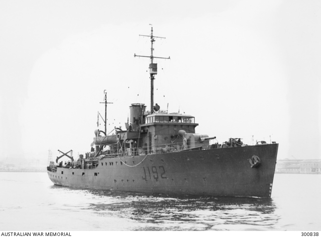 SYDNEY, NSW. STARBOARD BOW VIEW OF THE CORVETTE HMAS KALGOORLIE (J192 ...