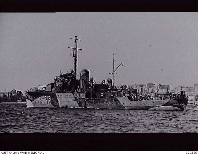 SYDNEY, NSW. PORT QUARTER VIEW OF THE CORVETTE HMAS KAPUNDA (J218 ...