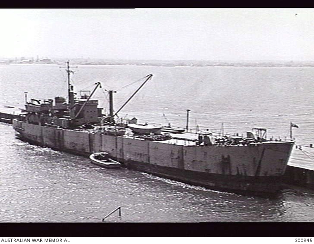 WILLIAMSTOWN, VIC. ELEVATED STARBOARD BOW VIEW OF THE LANDING SHIP ...