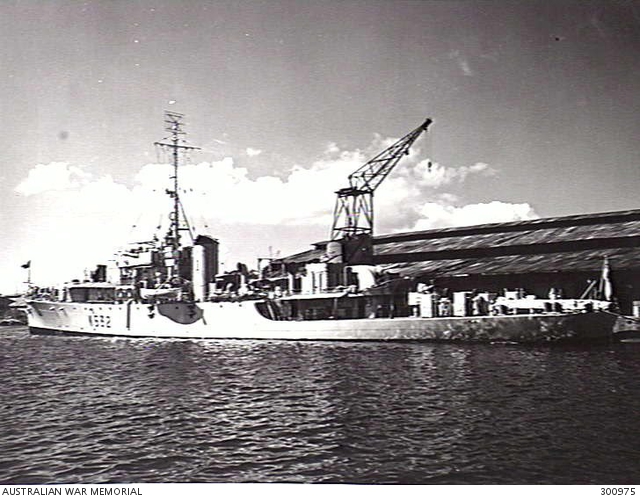 BATAVIA, JAVA. 1946. PORT QUARTER VIEW OF THE FRIGATE HMAS MACQUARIE ...