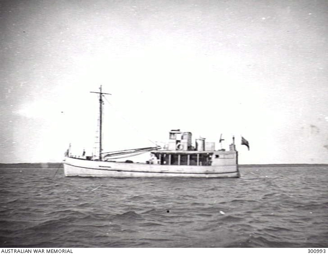 MILLINGIMBI, NT. 1943-05-10. PORT SIDE VIEW OF THE DIVING AND STORE ...