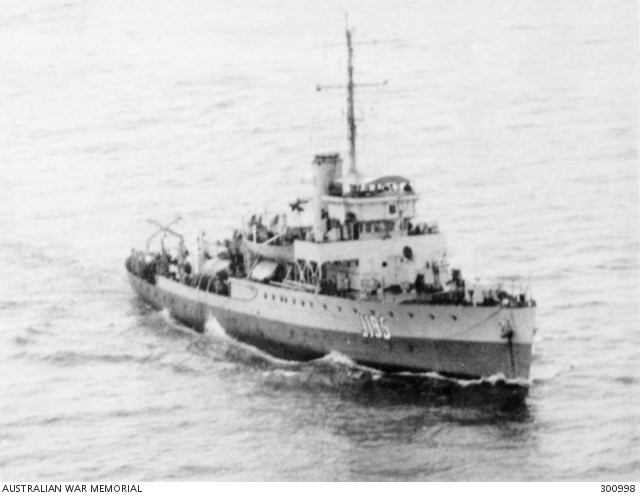 C.1943. AERIAL STARBOARD BOW VIEW OF THE CORVETTE HMAS MARYBOROUGH ...