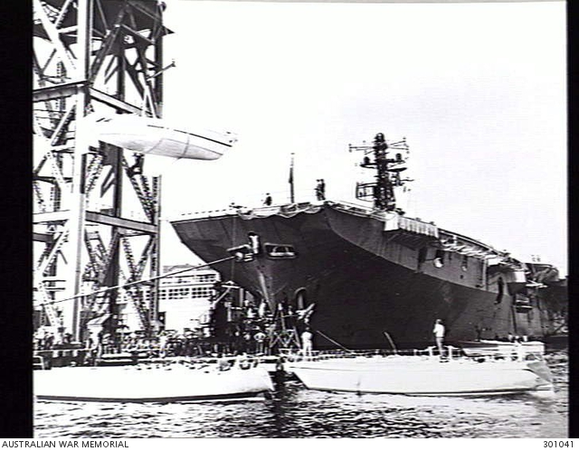 GARDEN ISLAND, NSW. PORT BOW VIEW FROM WATER LEVEL OF THE AIRCRAFT ...
