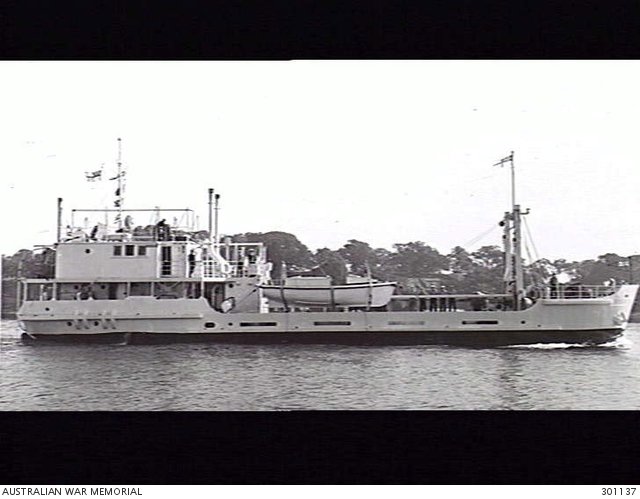 STARBOARD SIDE VIEW OF THE SURVEY SHIP (SMALL) HMAS PALUMA (III) (EX ...