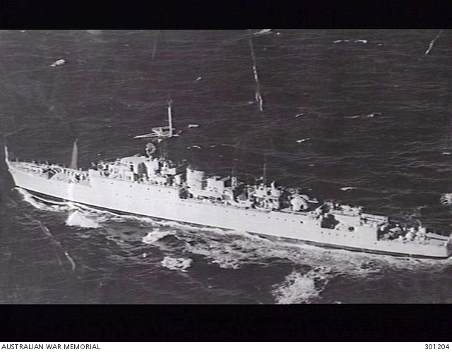1954-08. AERIAL PORT QUARTER VIEW OF THE FORMER DESTROYER HMAS QUADRANT ...