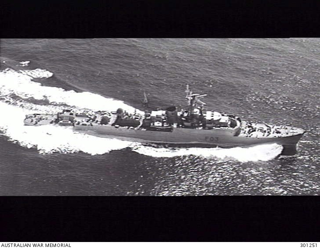 C.1958. AERIAL STARBOARD SIDE VIEW OF THE FORMER DESTROYER HMAS ...
