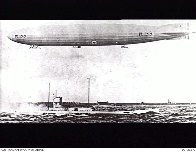 NEWCASTLE, ENGLAND. C.1919-02. STARBOARD SIDE VIEW OF HMA SUBMARINE J7 ...
