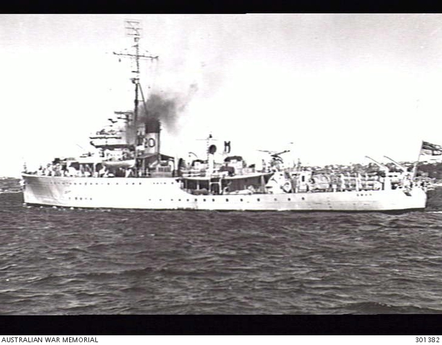 SYDNEY, NSW. 1947-01-14. PORT QUARTER VIEW OF THE SLOOP HMAS SWAN (II ...