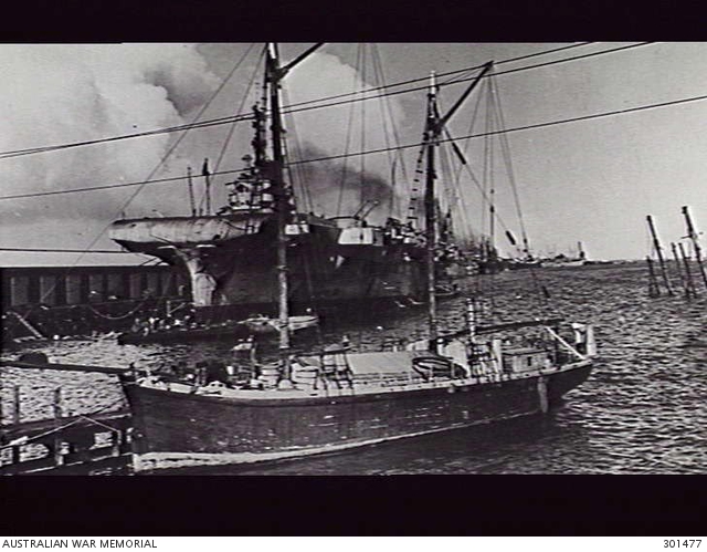 FREMANTLE, WA. C. 1945. PORT SIDE VIEW OF THE SERVICES RECONNAISSANCE ...