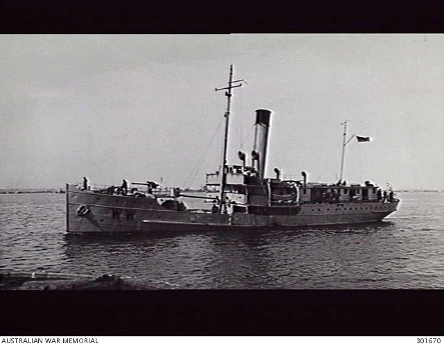 WILLIAMSTOWN, VIC. PORT SIDE VIEW OF THE AUXILIARY MINESWEEPER HMAS ...