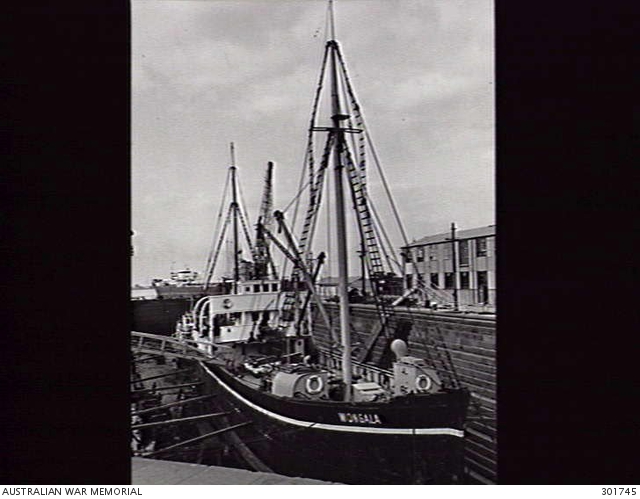 WILLIAMSTOWN, VIC. C.1951. STARBOARD BOW VIEW OF THE FORMER EXAMINATION ...