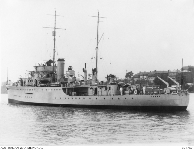 SYDNEY, NSW. PORT QUARTER VIEW OF THE SLOOP HMAS YARRA (II). SHE IS ...