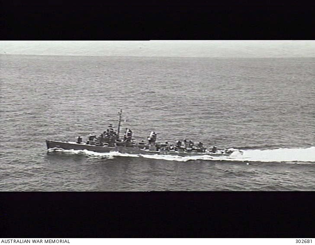1944-02-25. AERIAL PORT SIDE VIEW OF THE DESTROYER USS MULLANY (DD-528 ...