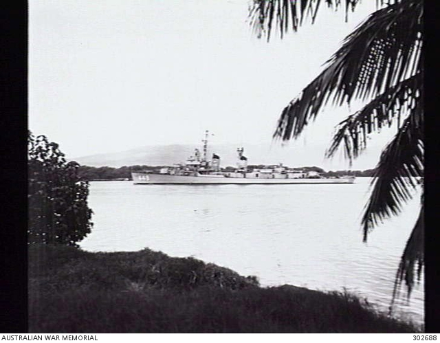 1958-01-13. PORT SIDE VIEW OF THE DESTROYER USS NICHOLAS (DDE-449 ...