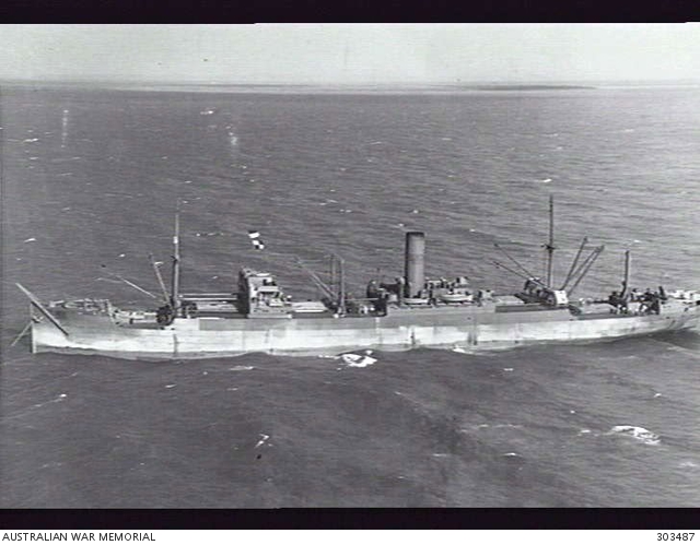 1941-10-06. PORT SIDE VIEW OF THE BRITISH CARGO VESSEL SS KENT WITH A ...