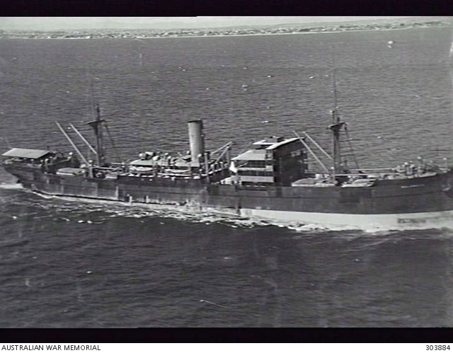 1939-10-01. AERIAL STARBOARD SIDE VIEW OF THE AUSTRALIAN CARGO VESSEL ...