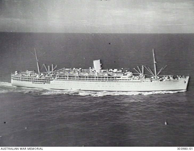 1938-03-16. AERIAL STARBOARD SIDE VIEW OF THE BRITISH LINER RMS ...