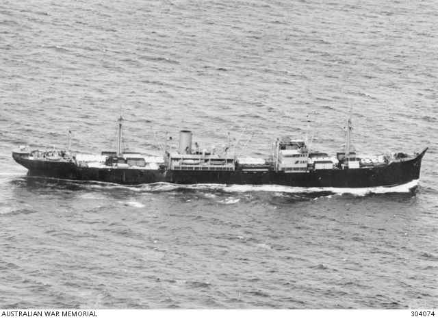1941-09-24. AERIAL STARBOARD SIDE VIEW OF THE NORWEGIAN CARGO VESSEL ...