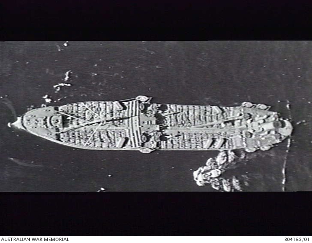 1944-07-19. OVERHEAD VIEW OF THE AMERICAN TANKER YORK WHICH RAMMED AND ...