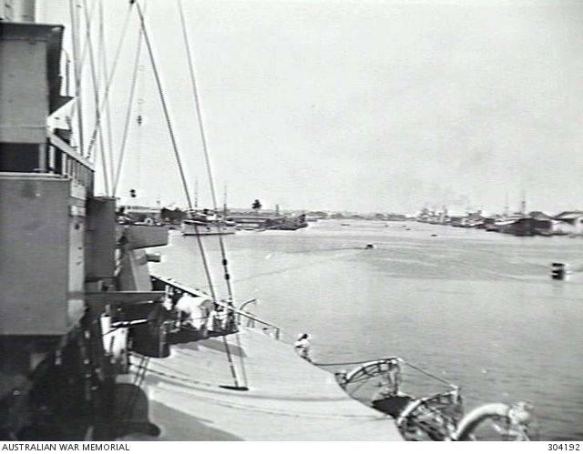 TANJONG PRIOK, BATAVIA. 1932-09-29. VIEW OF THE HARBOUR AND PORT ...