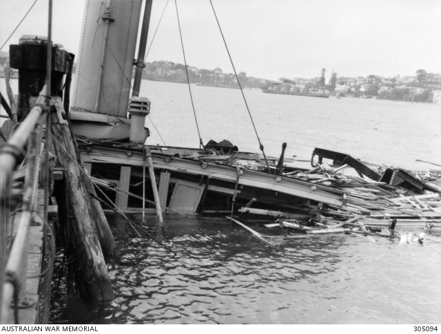 GARDEN ISLAND, SYDNEY, NSW. 1942-06-10. THE WRECKAGE OF THE ...