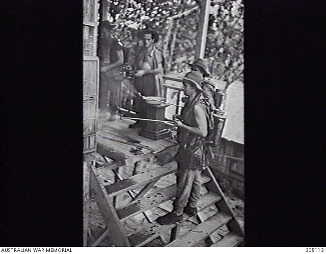 BALIKPAPAN, BORNEO. C. 1945-07. MEN OF AN AUSTRALIAN MALARIAL CONTROL ...