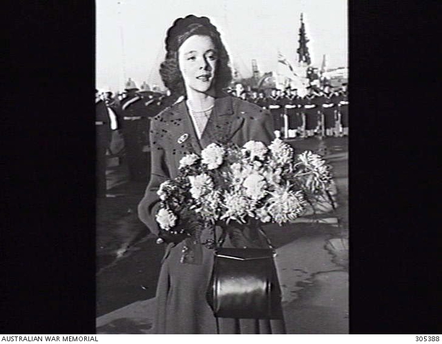 ENGLAND, UK. 1948-12-16. MISS JOAN BEASLEY, DAUGHTER OF MR BEASLEY ...