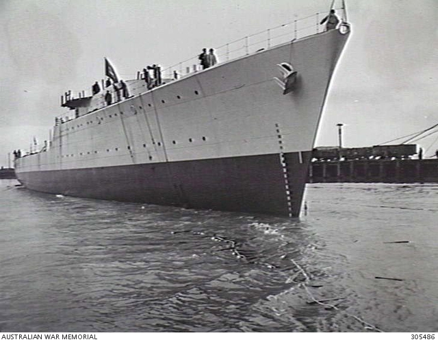 WILLIAMSTOWN NAVAL DOCKYARD, VIC. 1948-08-20. STARBOARD BOW VIEW OF THE ...