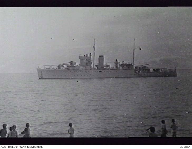 DILI, TIMOR. 1941-04-09. PORT SIDE VIEW OF THE PORTUGUESE SLOOP GONCALO ...