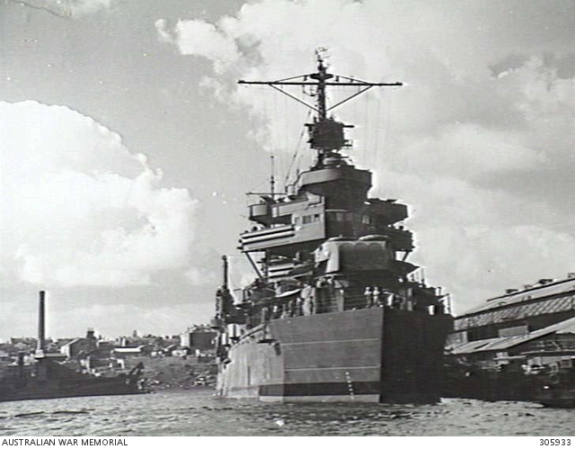 COCKATOO ISLAND DOCKYARD, SYDNEY, NSW. 1943-03. BOW VIEW OF THE HEAVY ...