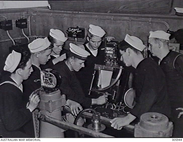 HMAS RUSHCUTTER, RAN ANTI SUBMARINE SCHOOL, RUSHCUTTERS BAY, SYDNEY ...