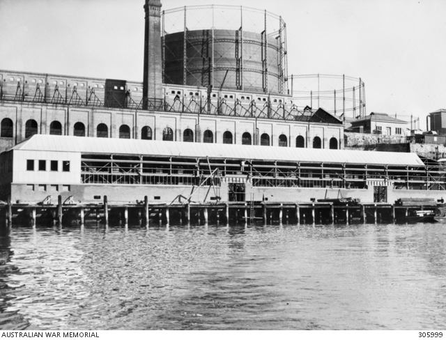 NORTH SYDNEY, NSW. C.1942. EXTERIOR OF A BUILDING OF THE RAN TORPEDO ...